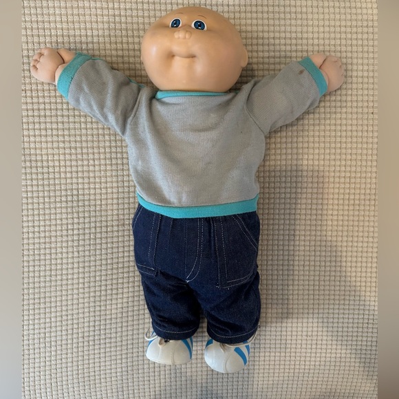 Cabbage Patch Kids | Toys | Vintage 98s Cabbage Patch Kids Boy Doll With Clothes Shoes Diaper ...